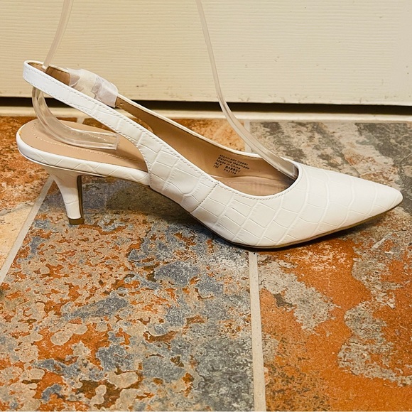 Alfani | Shoes | Alfani Stepflex Slingback Kitten Heels White Pointed ...